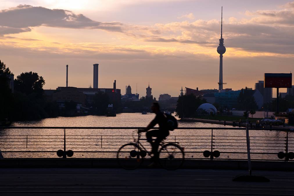 Eurovelo 2: the itinerary of the capital cities - Bicycle Touring